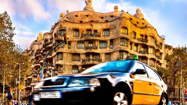 El color de los taxis alrededor del mundo - Qué significa y qué representa